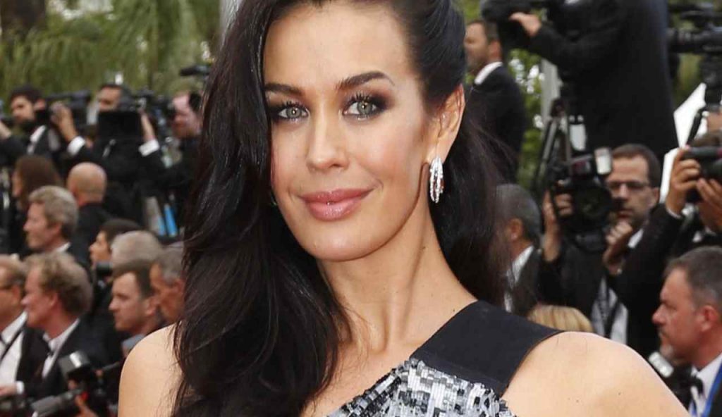 Megan Gale, dopo anni ha vomitato tutta la verità: “Non volevo farlo ...